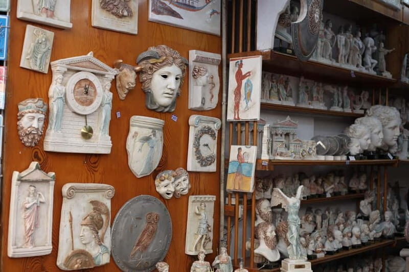 Hidden Artists in Plaka - Key Points