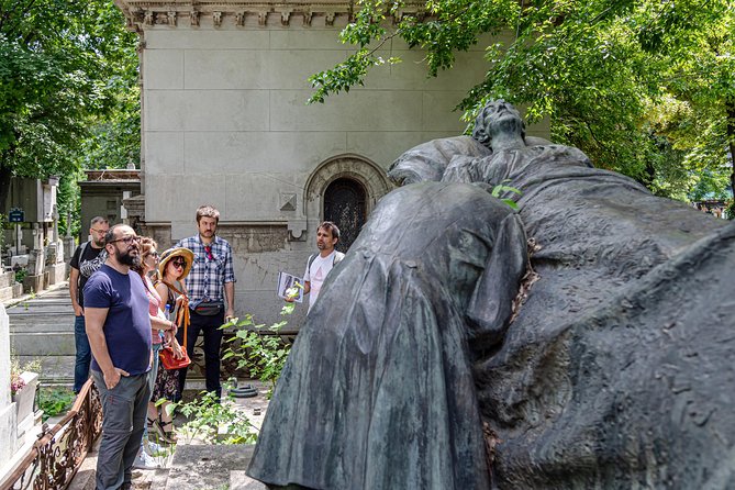 Hidden charms of Mahallopolis - Transportation and Group Size