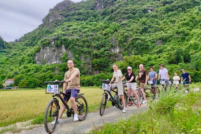 Hidden Gems Ninh Binh Luxury Tour: Tam Coc, Hoa Lu, Local Family - An In-Depth Look at the Tour