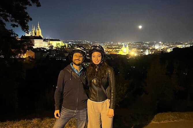 Hidden gems of Prague & City sightseeing - Walking tour - Kafka and the Quirky Sights