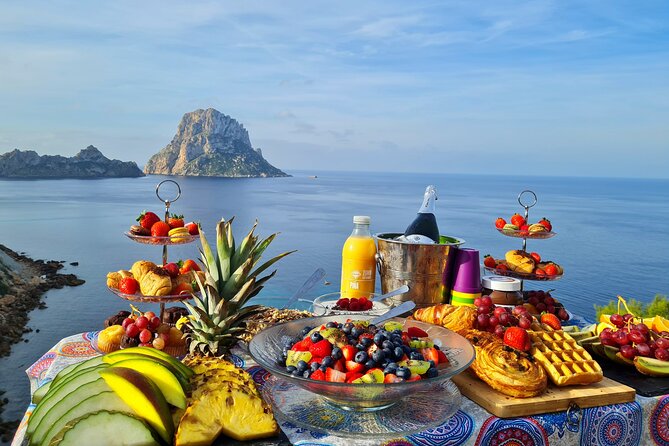 Hidden Ibiza Yoga & Brunch - Meeting Point and Schedule