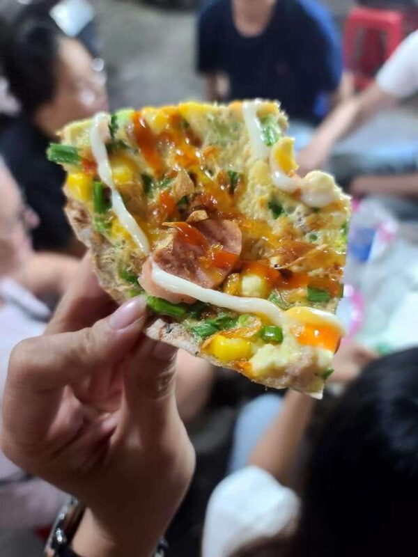 Hidden Saigon Nightlife & Street Food Tour by Motorbike - Why This Tour Works