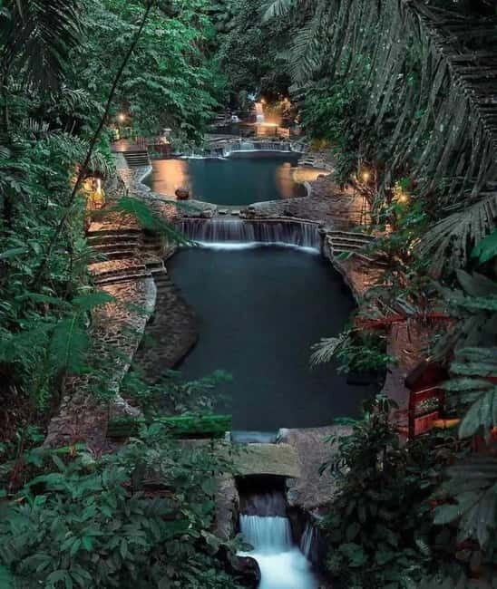 Hidden Valley Springs Alaminos with Lunch - Key Points