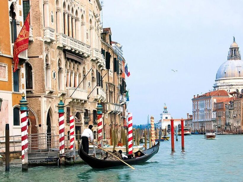 Hidden Venice: Grand Canal Walking Tour and Gondola Ride - Authenticity and Traveler Experiences