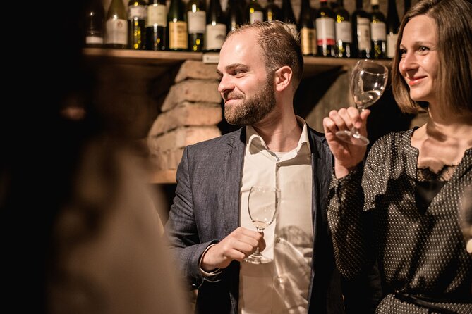 Hidden Wine Cellars Vienna - on the Tracks of the Viennese Wines - Savoring Viennese Wine and Food Pairings