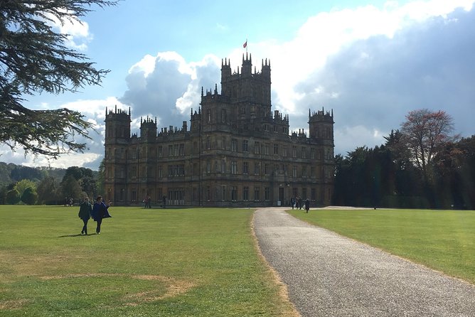 Highclere Castle Private Round Trip Transportation Service - FAQ