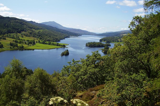 Highland Lochs, Glens & Whisky Day Tour Including Admission - Exploring the Highland Landscapes