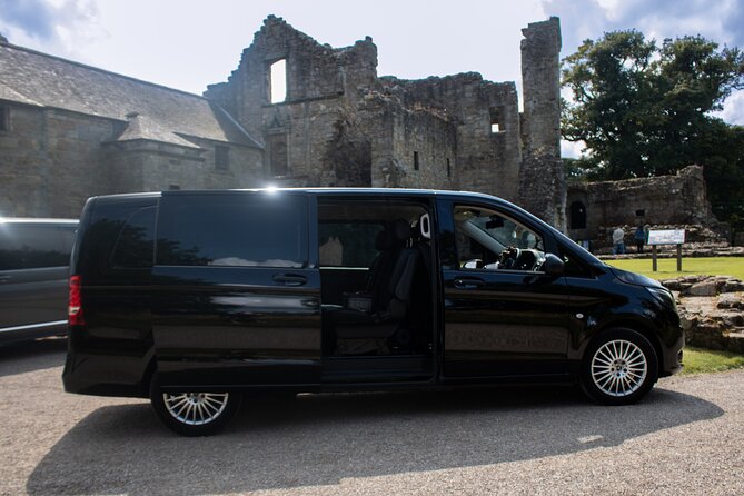 Highlands Cows Glencoe and Castles Private Tour from Glasgow - Pollok Country Park: Highland Coos and a Slice of Glasgow