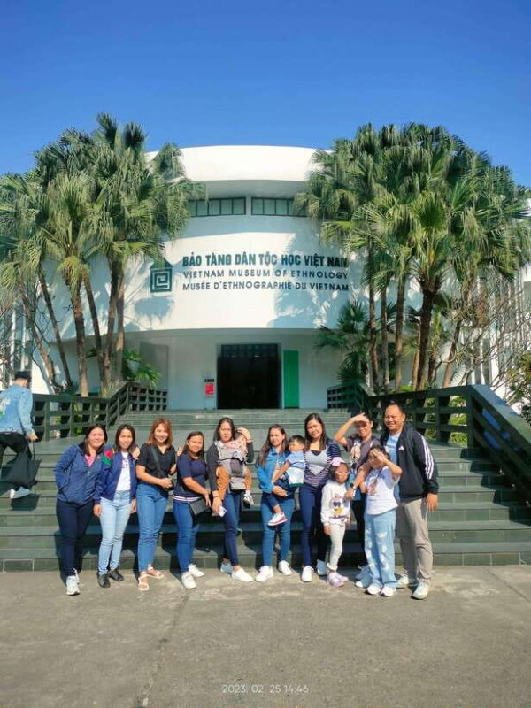 Highlight Hanoi city tour with train street. - Key Points