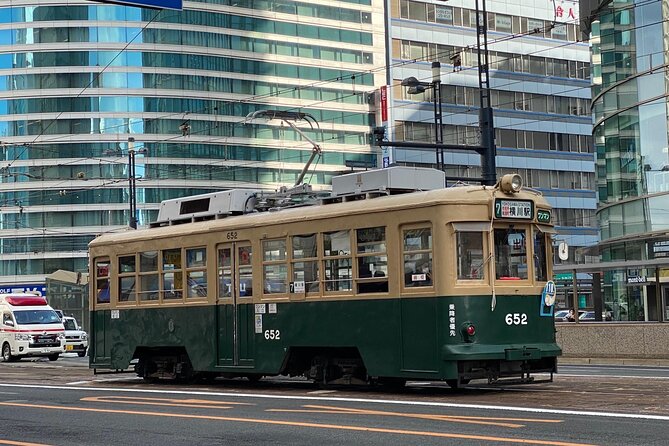 Highlight of Hiroshima With Licensed Guide (6h) - Enjoying Local Cuisine and Cultural Experiences