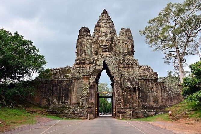 Highlight of Siem Reap Small Group Tour - Free Hotel pickup and drop-off - Day 1: Ancient Wonders of Angkor