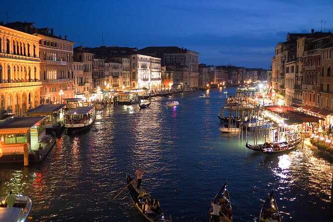 Highlights and Hidden Gems Night Tour in Venice - Travelers Criticisms and Suggestions for Improvement