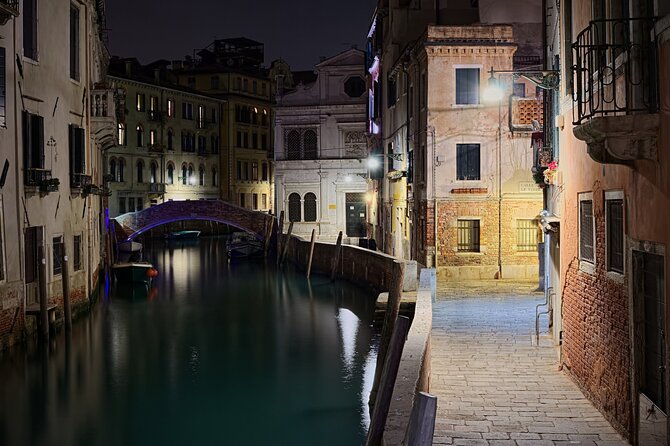 Highlights and Hidden Gems Night Tour in Venice - A Unique and Less Touristy Experience in Venice