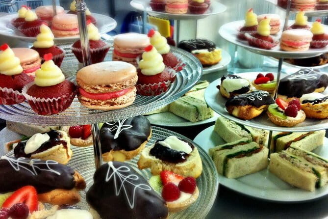 Highlights Colombo Day Tour with Afternoon High Tea in Kingsbury Hotel - Exploring Colombo with a Local Touch