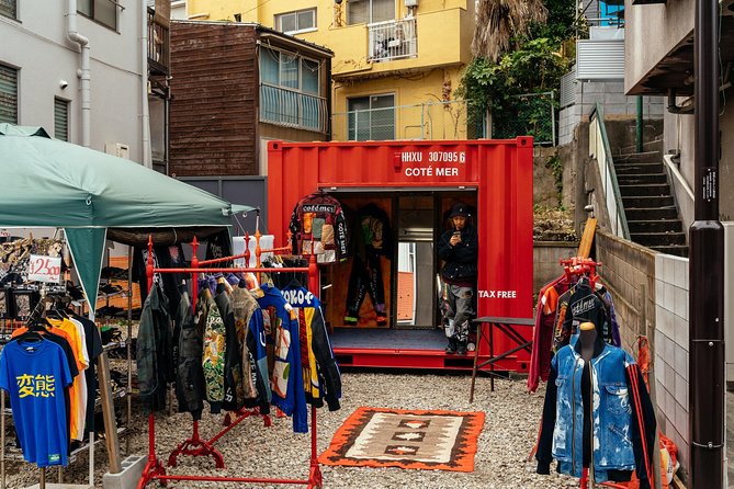 Highlights & Hidden Gems of the Shibuya District Private Tour - Taking in the Vibrant Cosplay Culture at Akihabara