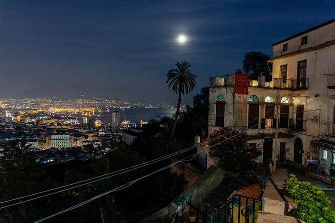 Highlights & Hidden Gems PRIVATE Walking Tour: Naples Delights - Exploring Iconic Landmarks and Hidden Gems