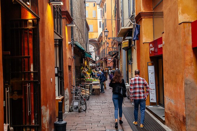 Highlights & Hidden Gems With Locals: Best of Bologna Private Tour - The Itinerary: What You’ll See and Experience