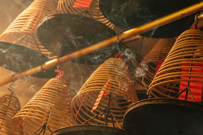 Highlights & Hidden Gems With Locals: Best of Hong Kong Private Tour - Exploring Local Treasures: Markets and Temples