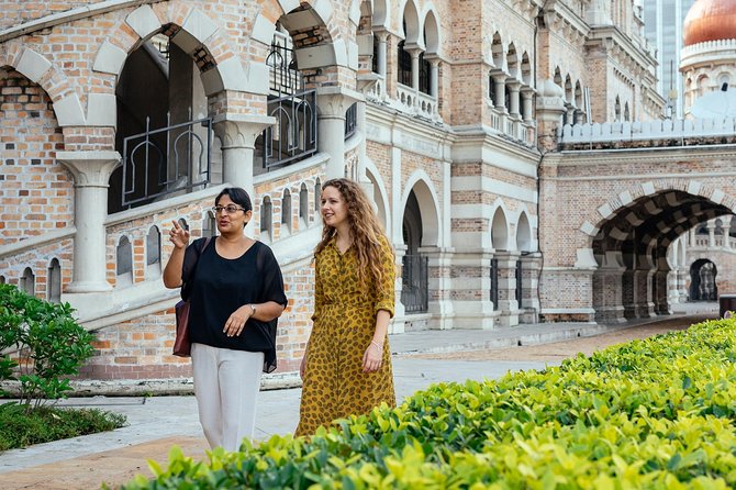 Highlights & Hidden Gems With Locals: Best of Kuala Lumpur Private Tour - What the Reviews Say
