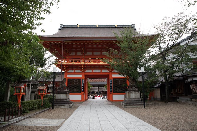 Highlights & Hidden Gems With Locals: Best of Kyoto Private Tour - Exploring Major Landmarks