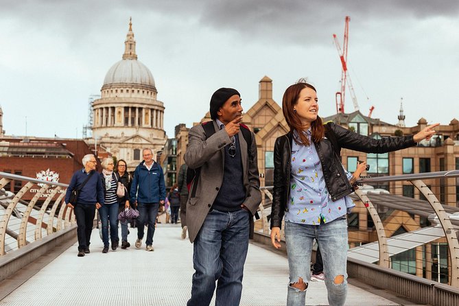 Highlights & Hidden Gems With Locals: Best of London Private Tour - Delving Into Londons Darker History