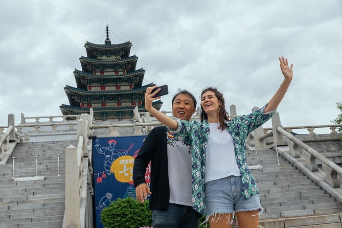 Highlights & Hidden Gems With Locals: Best of Seoul Private Walking Tour - Key Points