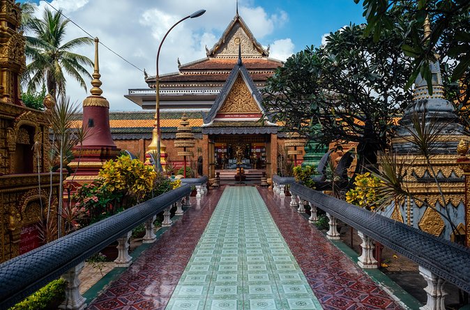 Highlights & Hidden Gems With Locals: Best of Siem Reap Private Tour - The Sum Up