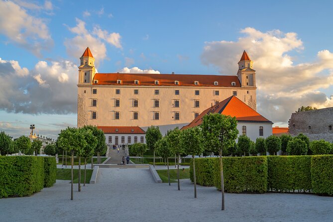 Highlights of Bratislavas Old Town With Castle - Savoring the Local Cuisine