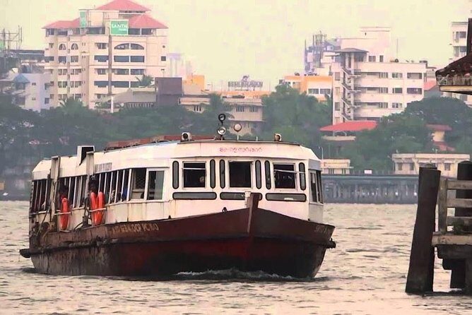 Highlights of Cochin Group Tour by Local Ferry ,Tuc-Tuc ,Local Bus and Foot . - Who’s this tour perfect for?