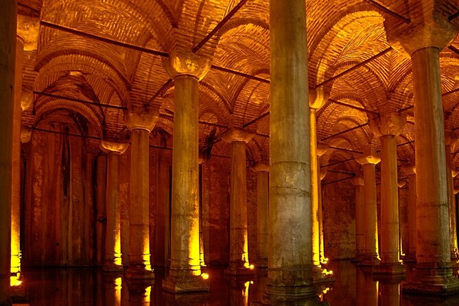 Highlights of Istanbul With Private Tour Guide Zerrin - Visit the Topkapi Palace