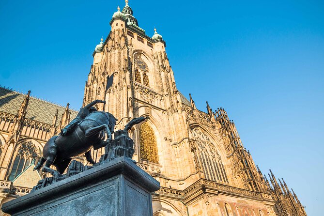 Highlights of Prague With a Funny and Local Guide - Discovering the Astronomical Clock