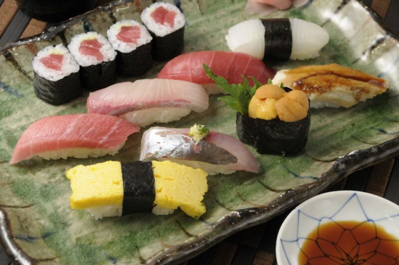 Highlights of Tokyo Private Tour With a Licensed Guide - Inclusive and Convenient Tour Features