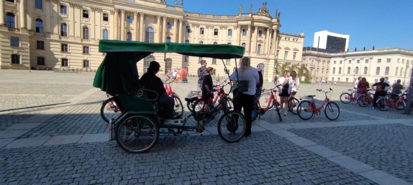 Highlights up to 12 Person Combined vehicles - Exploring Berlin in a Unique Way: A Detailed Review of the Highlights up to 12-Person Combined Vehicles Tour