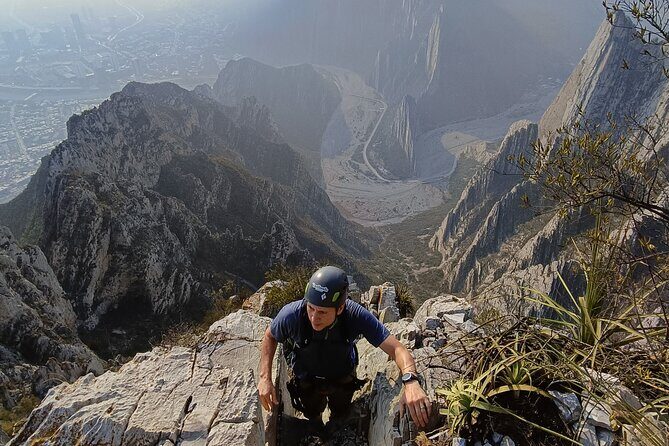 Hike and Rappel in Nest of the Aguiluchos in La Huasteca - An In-Depth Look at the Experience
