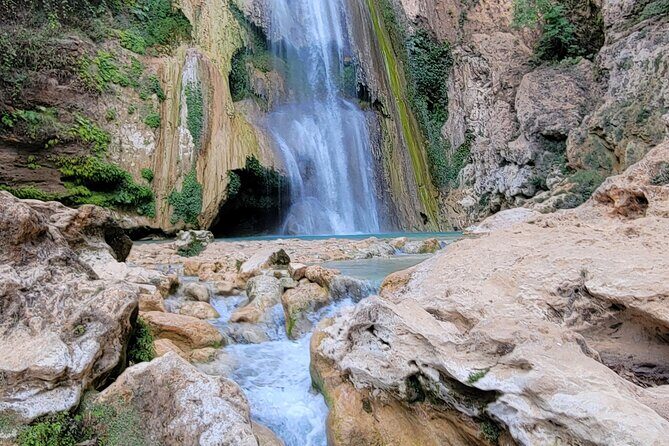 Hike in Apoala and Discover its Impressive Waterfalls - Who Should Consider This Tour?