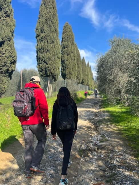Hike with Lunch & Wine in da Vincis Land in Tuscany - Exploring Tuscany’s Land and Leonardo’s Roots