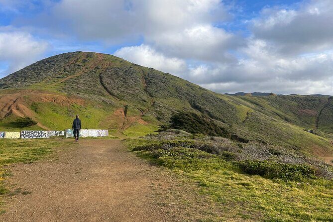 Hiking along Pacifica State Beach Coastline - Practical Details and Tips