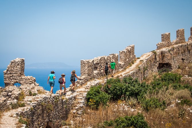 Hiking around Navarino Bay - Who this tour is best for