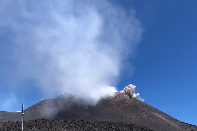 Hiking at 2900m on Mount Etna - Local Produce Tasting