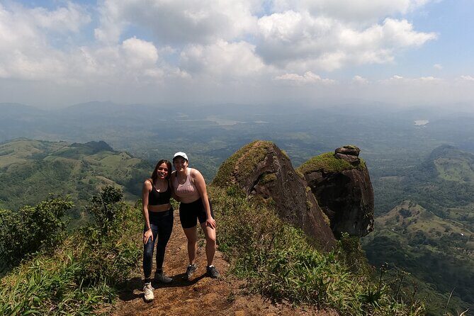 Hiking to the Peak of the Pava - Key Points
