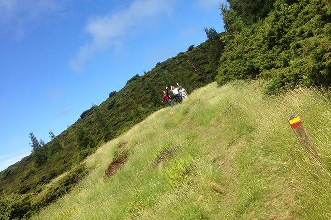 Hiking Trail Rocha Do Chambre | Terceira Island - Health and Accessibility