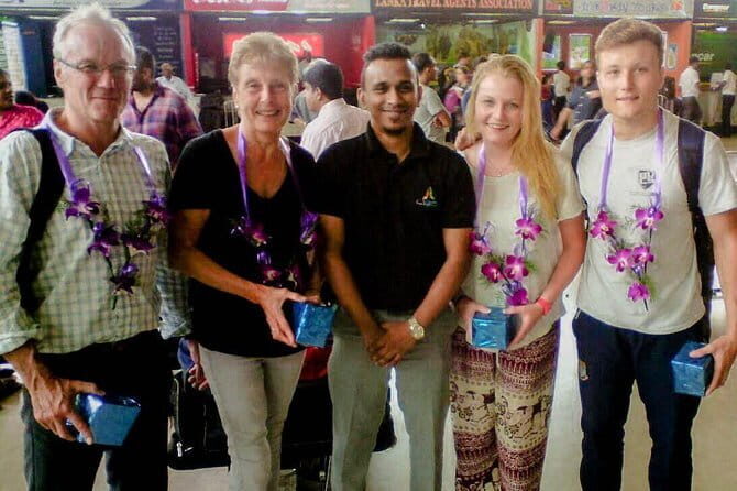 Hikkaduwa City to Colombo (CMB) Airport Private Transfer - The Journey: From Hikkaduwa to Colombo Airport