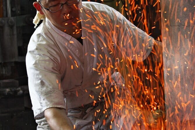 Himeji Castle Tour and Sword Smithing Observation - A Deep Dive into the Himeji Castle and Swordsmithing Tour