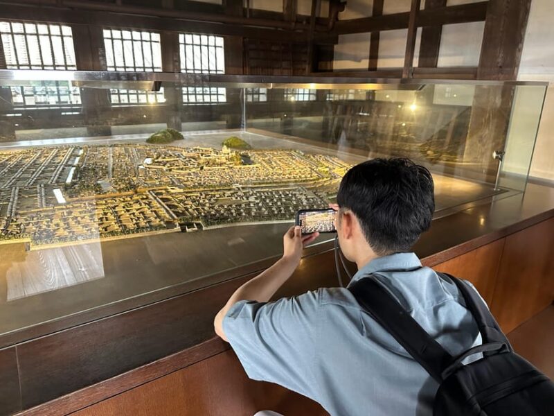 Himeji: Himeji Castle Guided Tour – UNESCO Heritage - Exploring Himeji Castle, a UNESCO World Heritage Site