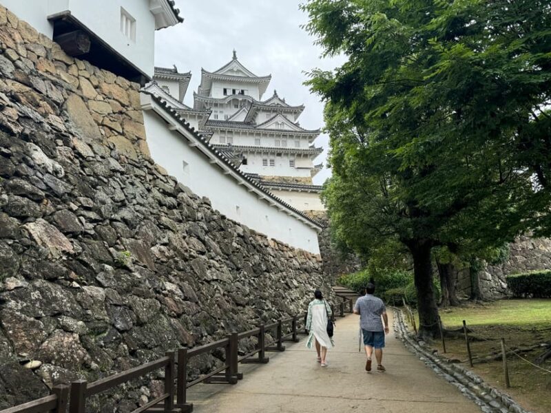Himeji: Himeji Castle & Kokoen Garden 3.5-Hour Private Tour - Accessibility and Mobility Considerations