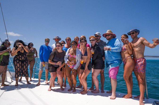 Hip hop party boat, adults only - Who Will Appreciate This Tour?