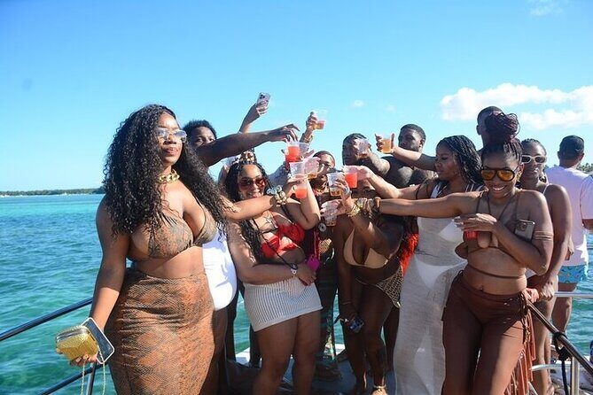 Hip Hop Vibe Party Boat with Unlimited drinks (Adults Only) - Key Points