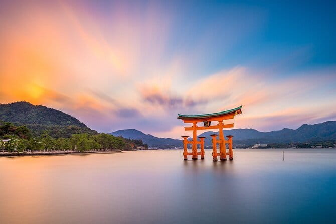 Hiroshima and Miyajima Day Trip with Itsukushima Shrine & Ferry - Exploring Itsukushima Shrine and the Island