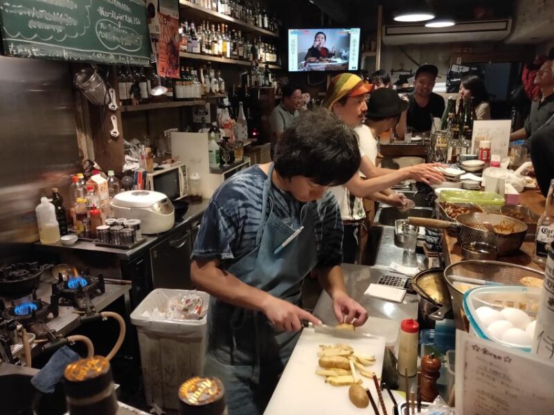 Hiroshima: Food and Culture Guided Walking Tour With Dinner - Sightseeing and Cultural Aspects