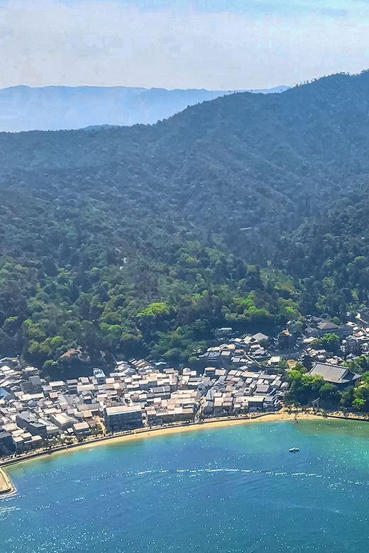 Hiroshima: Helicopter Cruising - Discovering the Miyajima Island